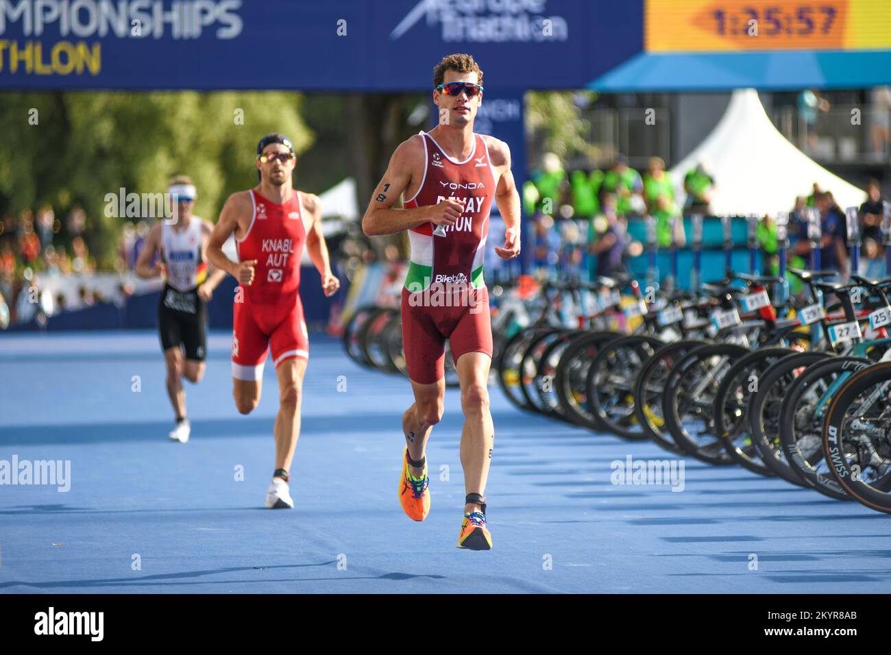 Mark devay in esecuzione immagini e fotografie stock ad alta ...