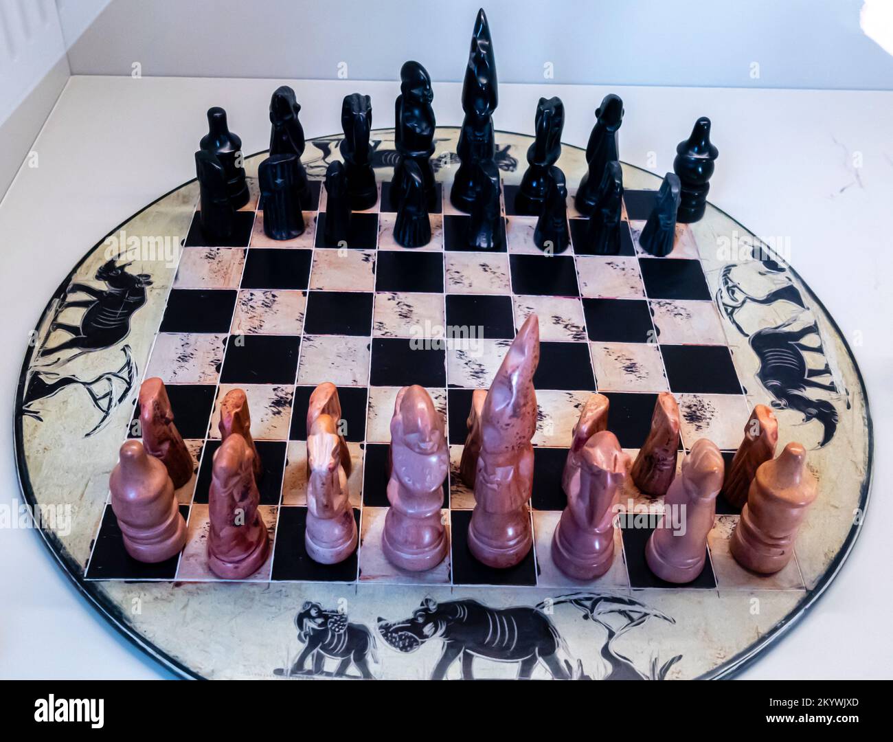 Scacchiere artigianali immagini e fotografie stock ad alta risoluzione ...