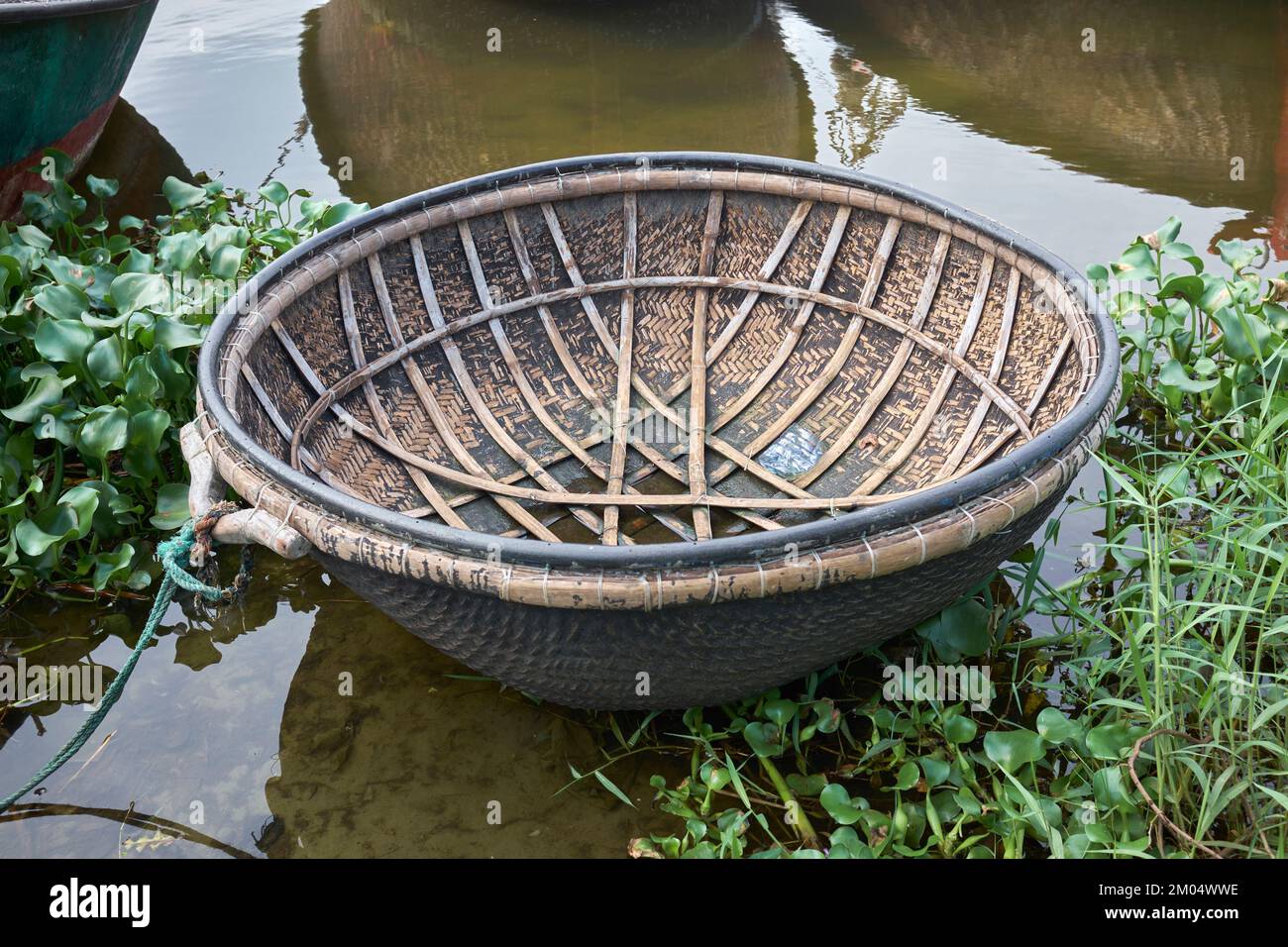Barca coracle immagini e fotografie stock ad alta risoluzione - Alamy