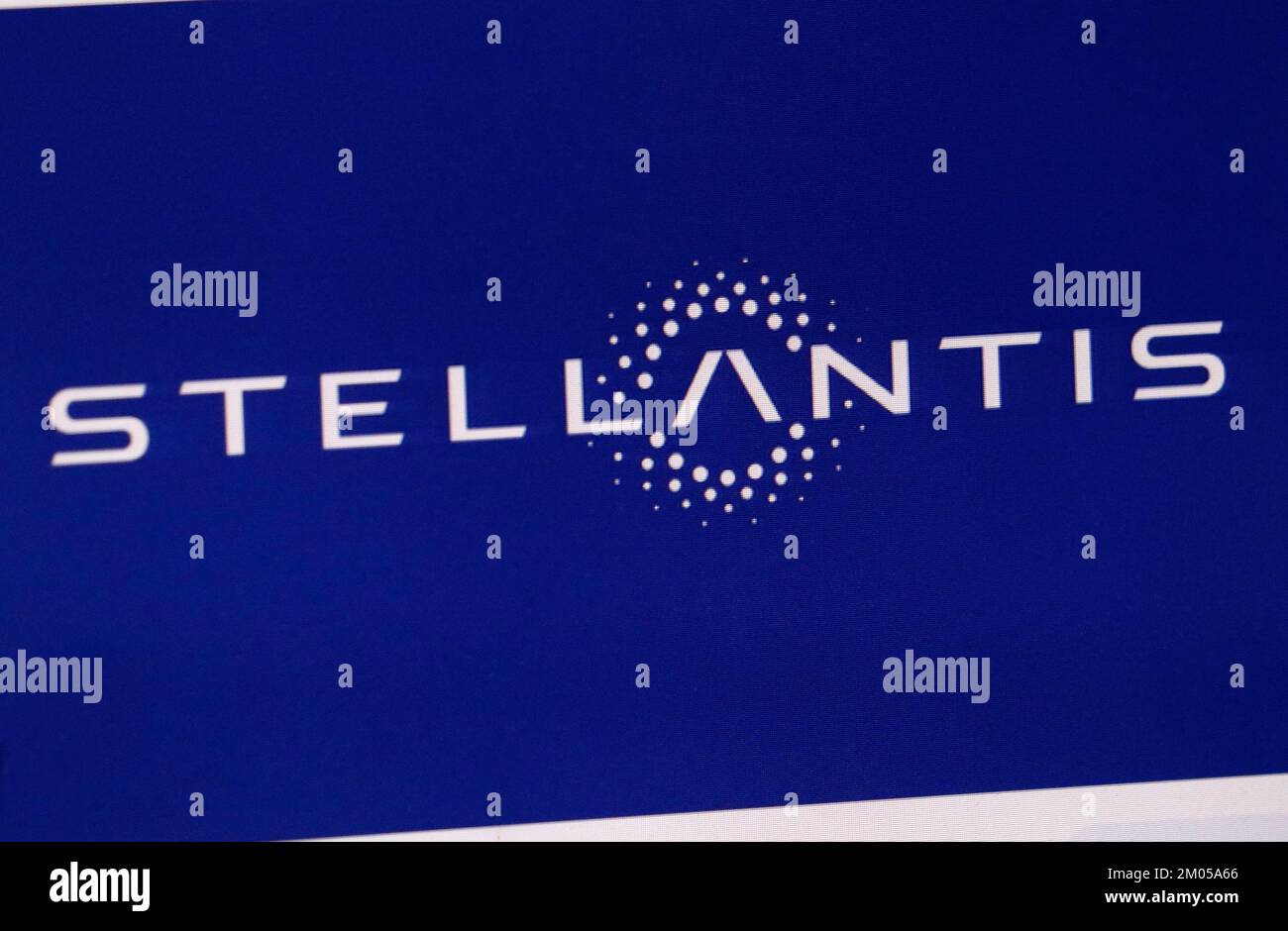 Stellantis logo immagini e fotografie stock ad alta risoluzione - Alamy
