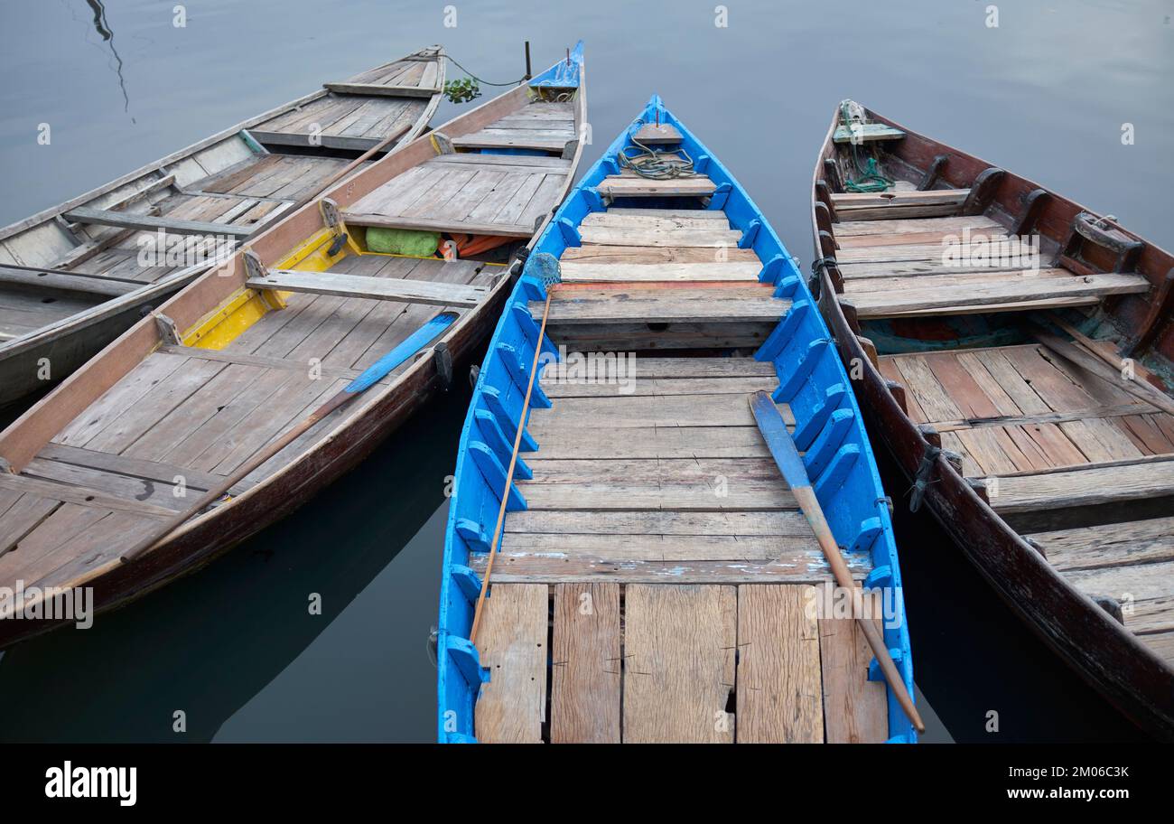 Barche in legno fatte a mano immagini e fotografie stock ad alta ...