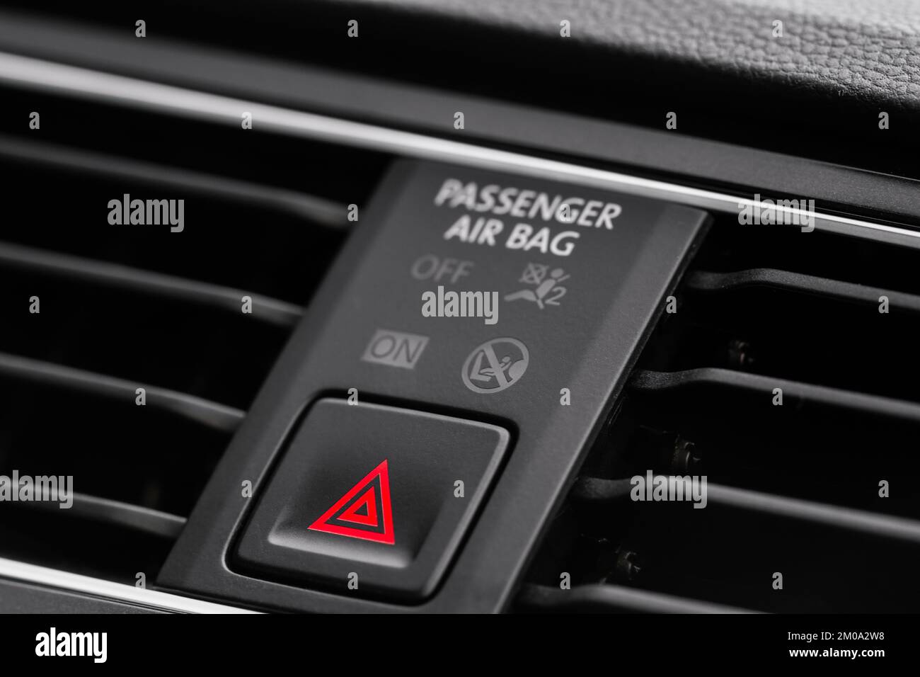 Spia airbag passeggero immagini e fotografie stock ad alta risoluzione ...