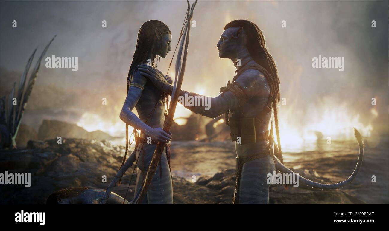 AVATAR: LA VIA DELL'ACQUA, (aka AVATAR 2), da sinistra: Neytiri (voce ...