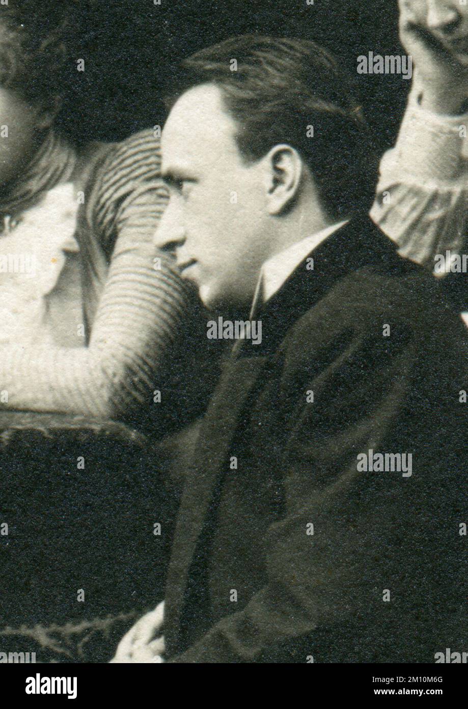 Lo scrittore Anton Pavlovich Chekhov legge la commedia "The Seagull ...