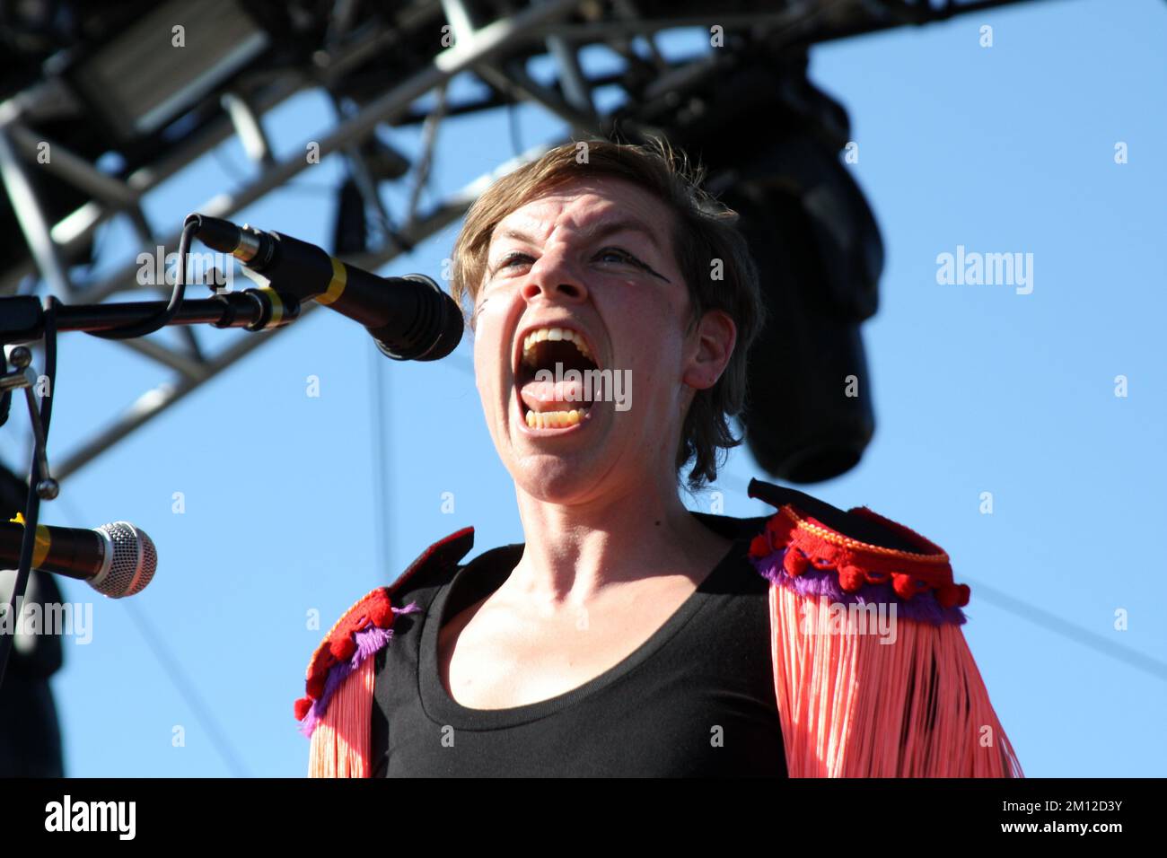 Nate brenner tune yards immagini e fotografie stock ad alta risoluzione ...