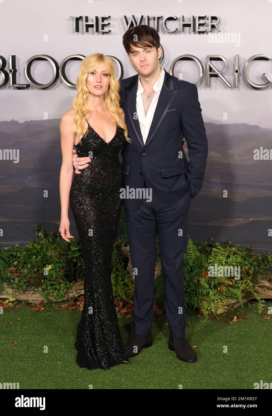 Katherine mcnamara e joey batey immagini e fotografie stock ad alta ...