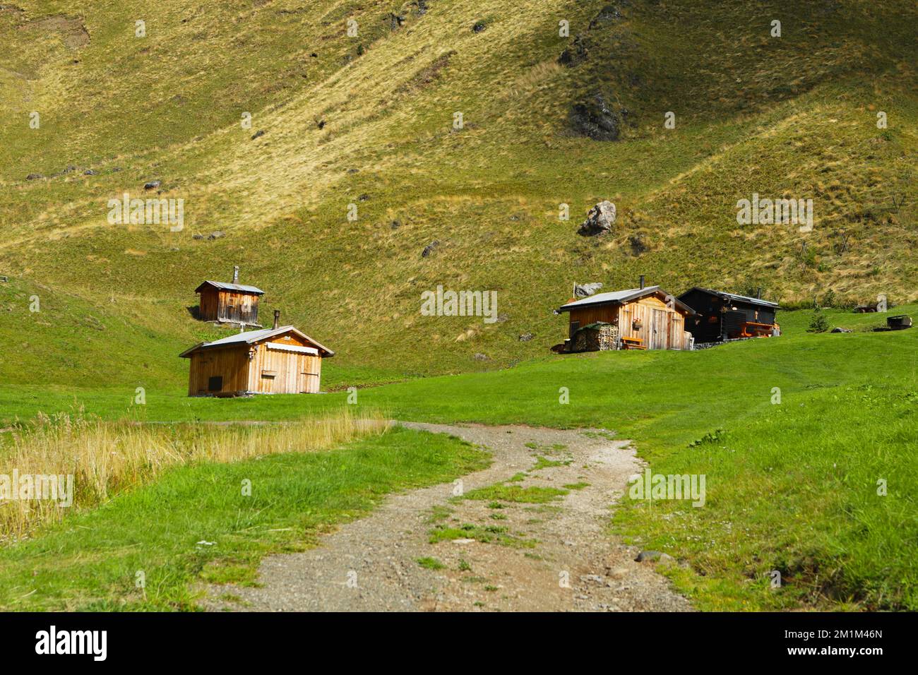 Rifugio di montagna rustico immagini e fotografie stock ad alta ...