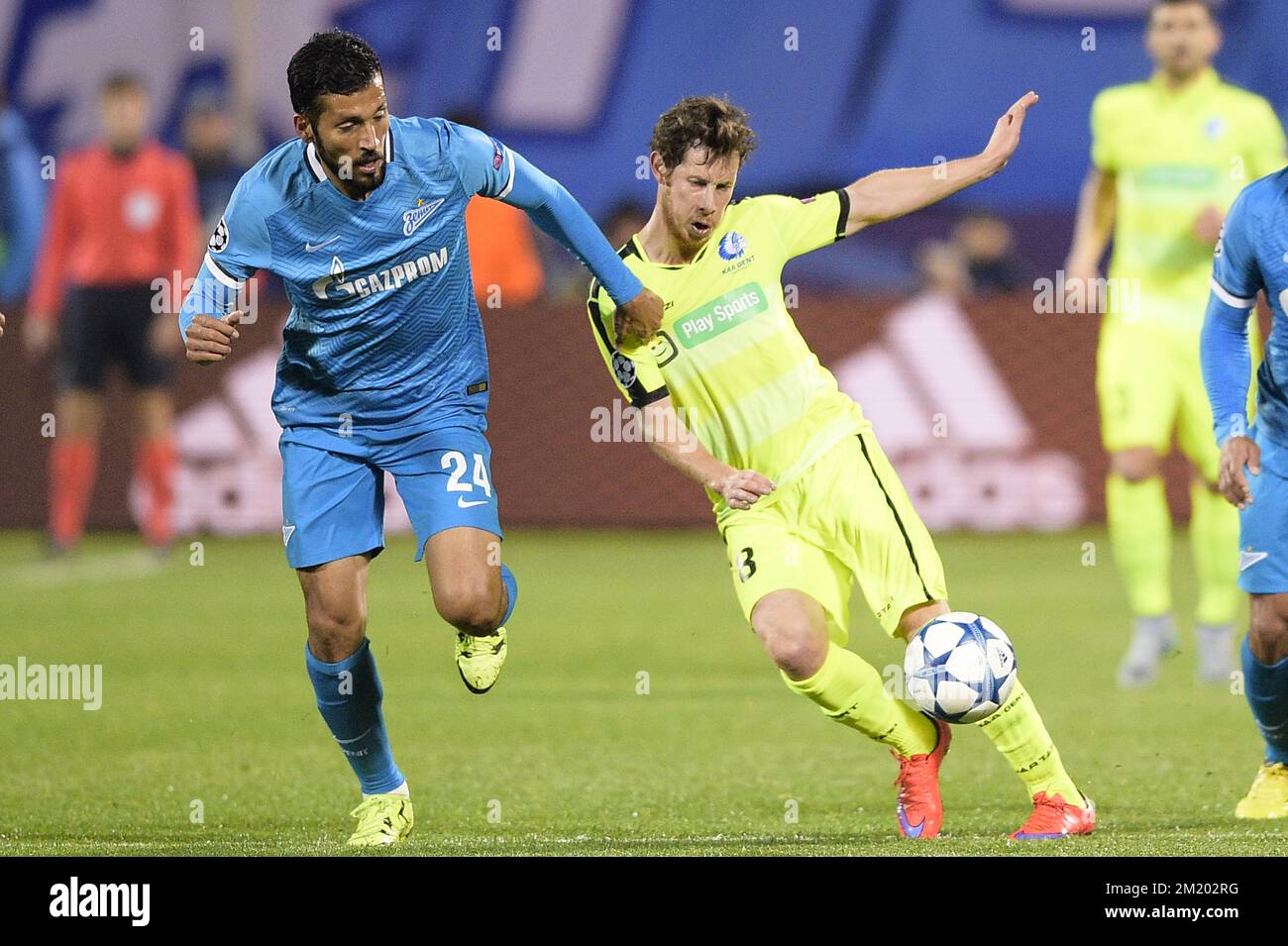 20150929 - SAN PIETROBURGO, RUSSIA: Zenit's Ezequiel Garay e Thomas ...