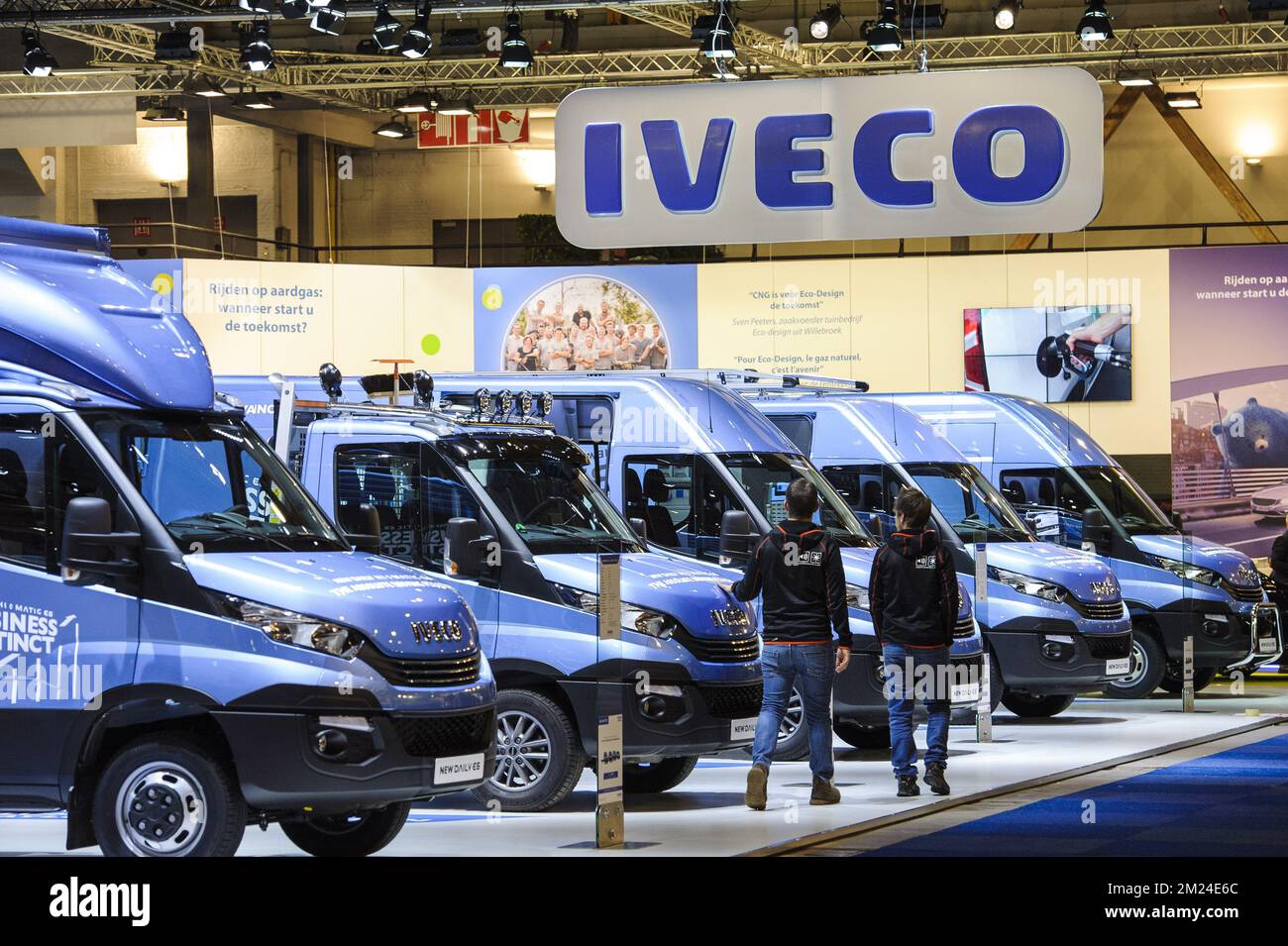 Furgoni iveco immagini e fotografie stock ad alta risoluzione - Alamy