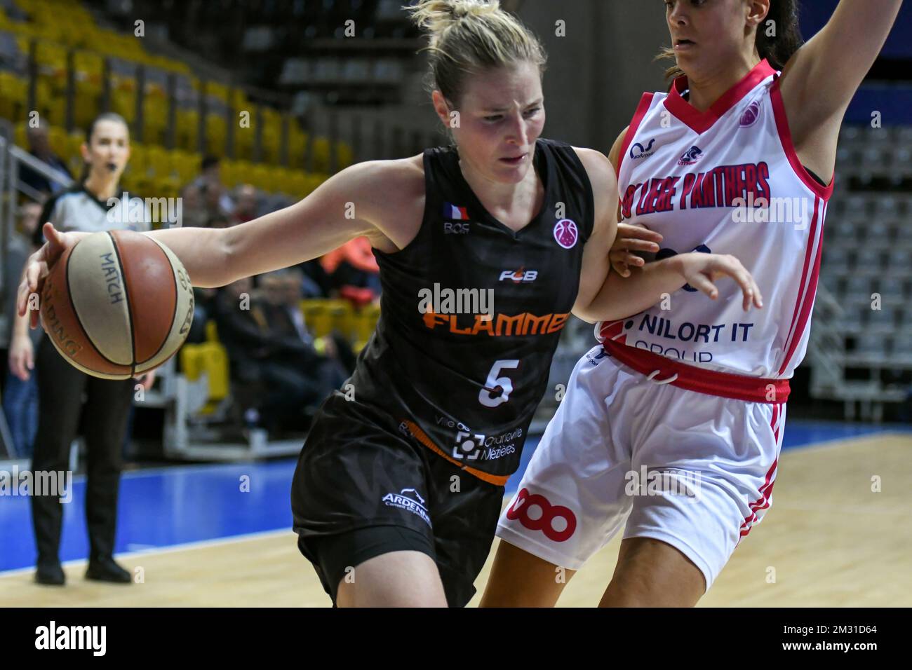 Basket Carolo Flammes Kim MESTDAGH (5) e Panthers Liegi VOO Gaby ...