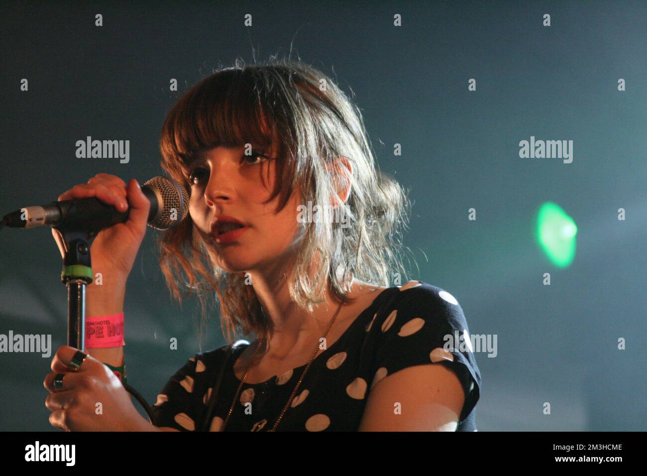 Concerto dal vivo di chvrches immagini e fotografie stock ad alta ...
