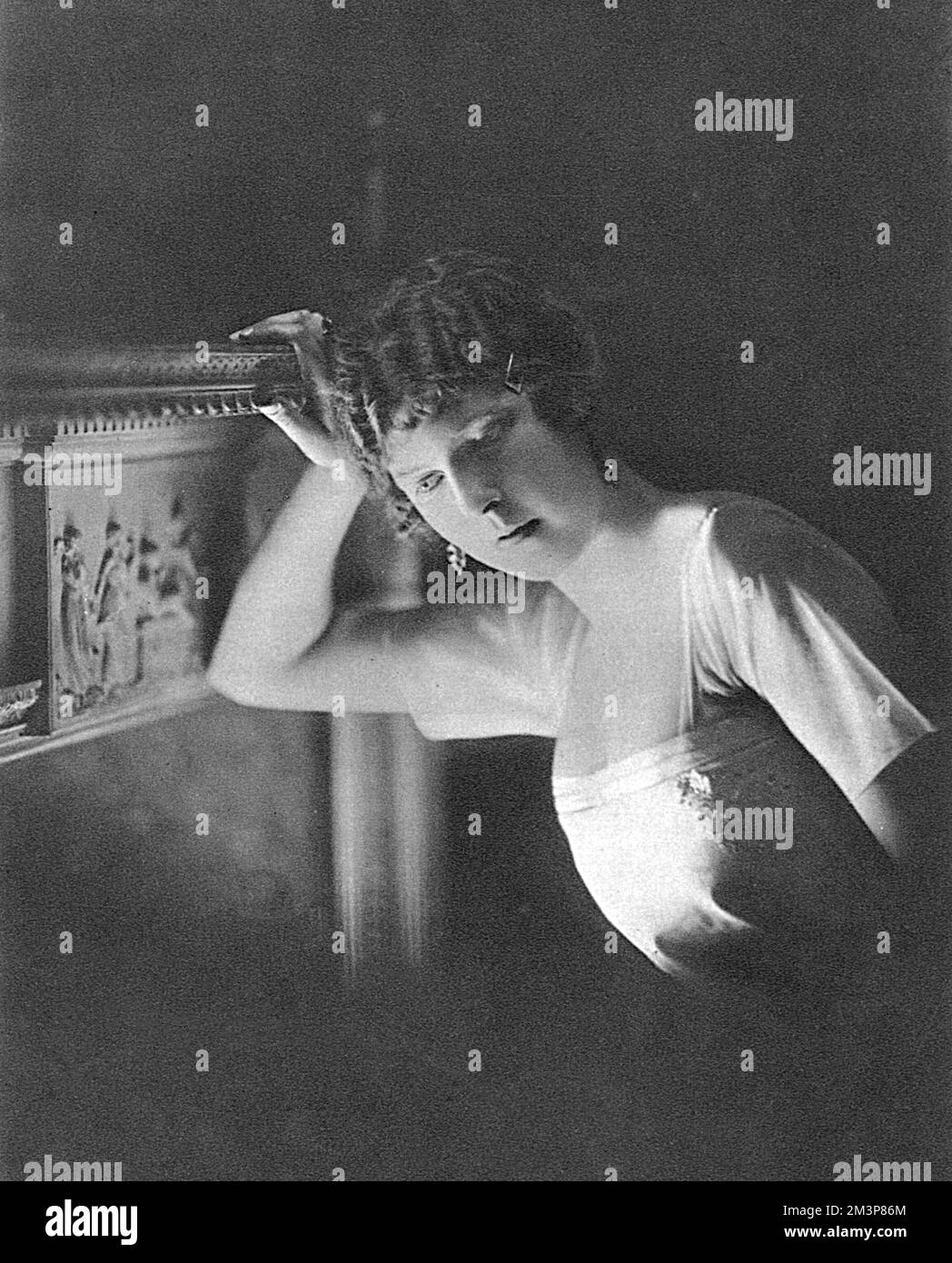 Ritratto di nancy cunard immagini e fotografie stock ad alta ...