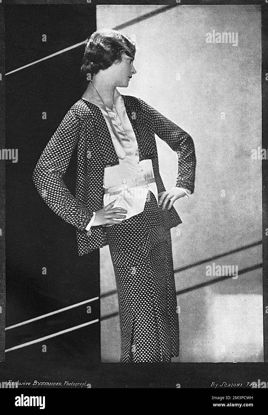 Chanel tweed suit, 1929 Foto stock - Alamy