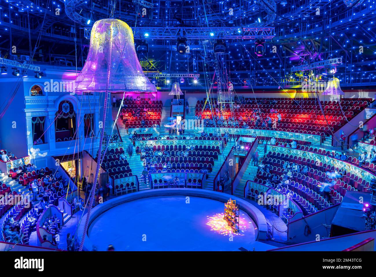 Teatro tutto l'anno immagini e fotografie stock ad alta risoluzione - Alamy