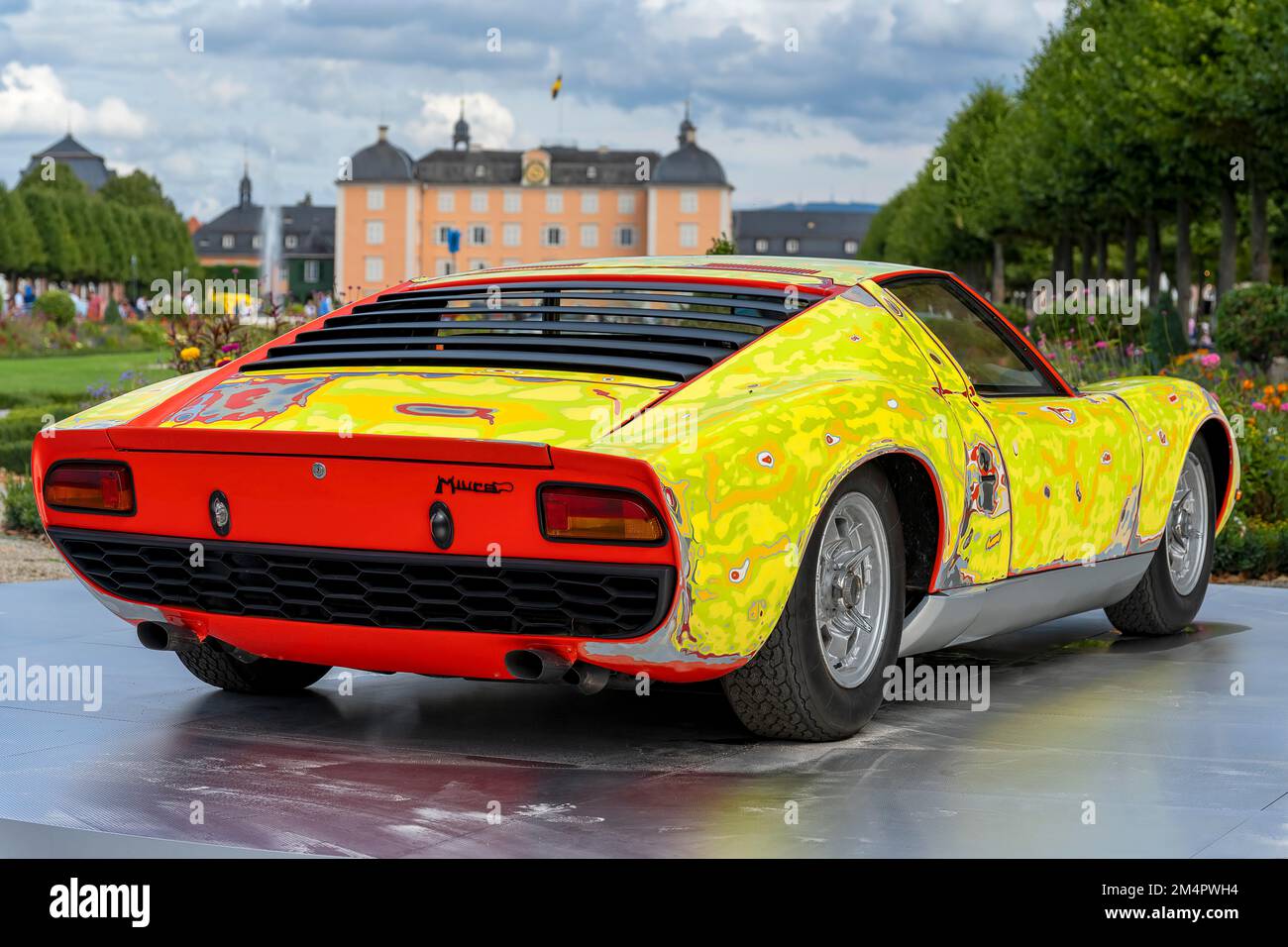 Giallo Classica Lamborghini