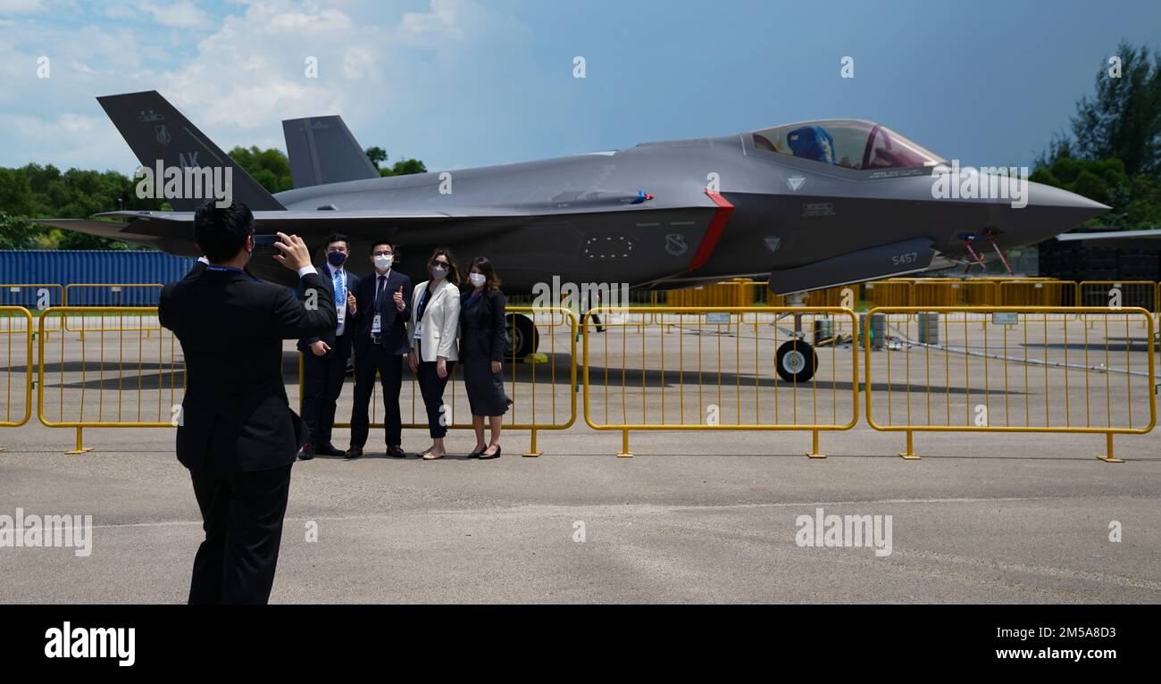 NEGLI STATI UNITI Air Force F-35A Lightning assegnato al 356th Fighter ...