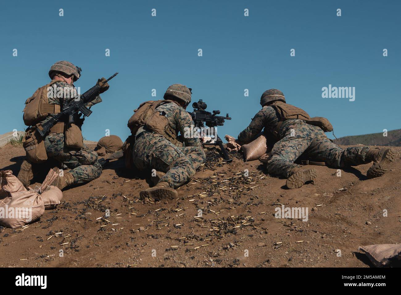 STATI UNITI Marines con l'Advanced Machine-Gun Course conduce un ...