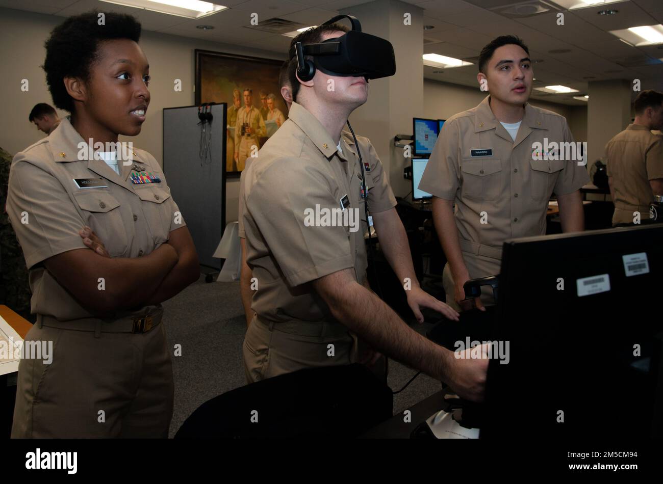 NEWPORT, R.I. (2 marzo 2022) il Naval Science Institute Seaman-to ...