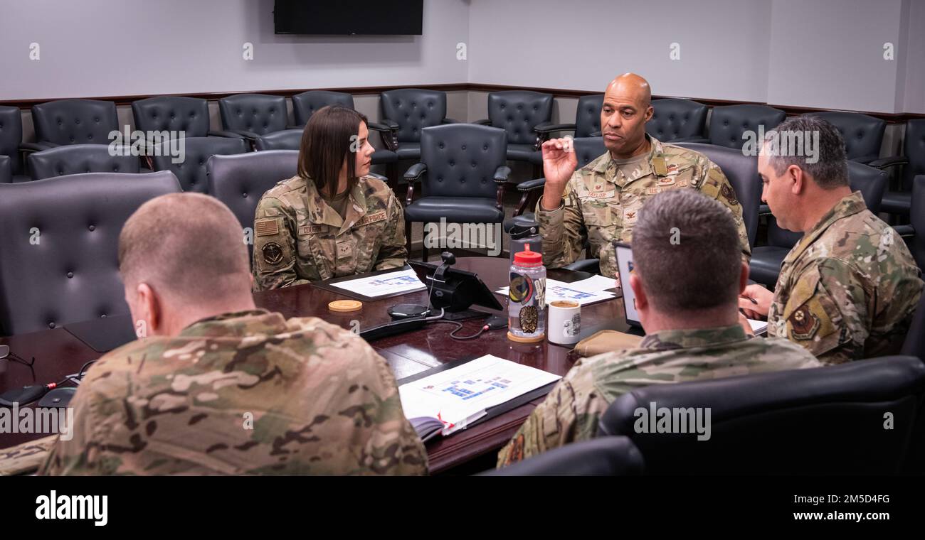 STATI UNITI Air Force Airman 1st Class Dalanie Coughlin, 27th Special ...