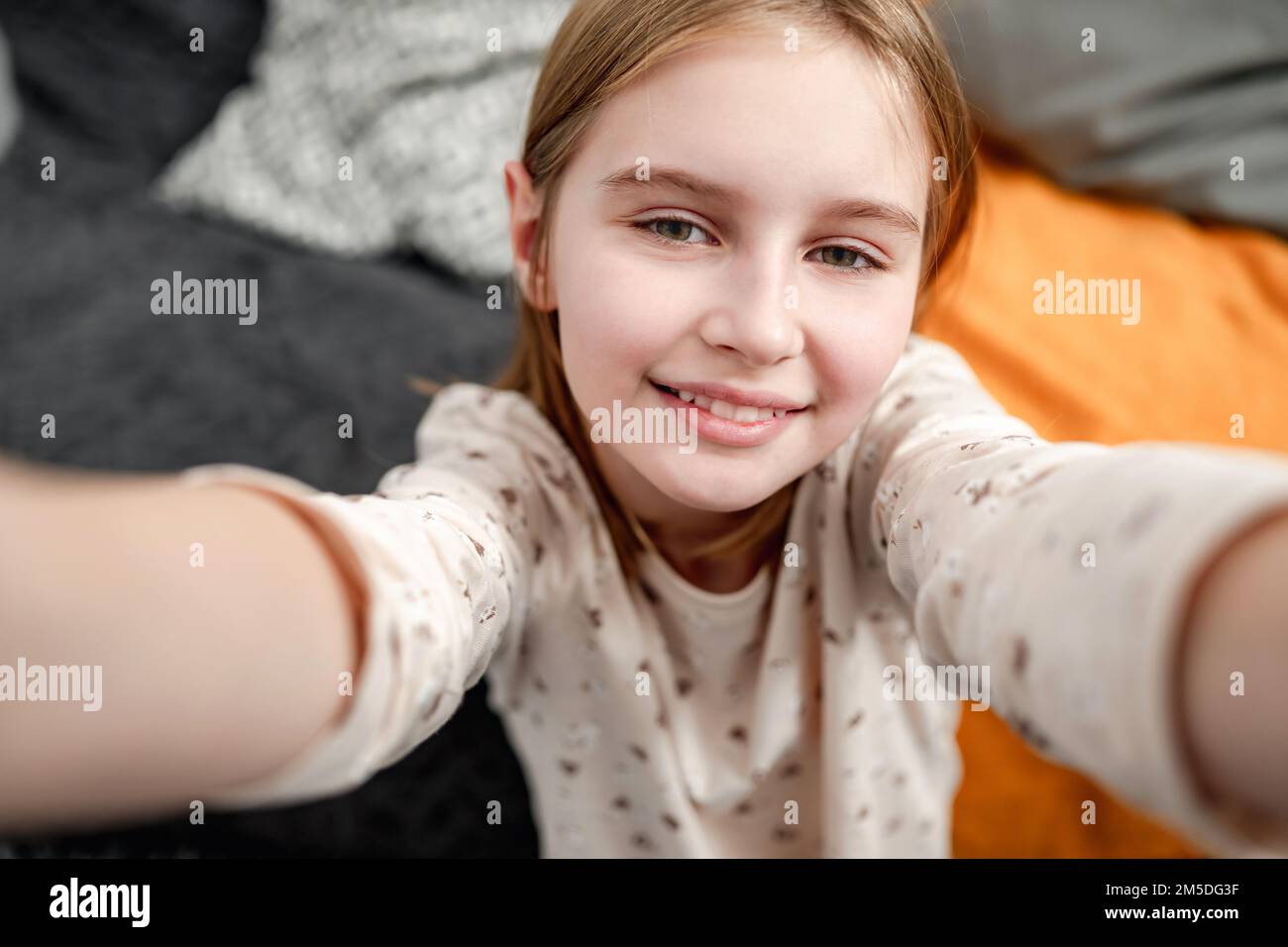 Stylish preteen girl immagini e fotografie stock ad alta risoluzione ...