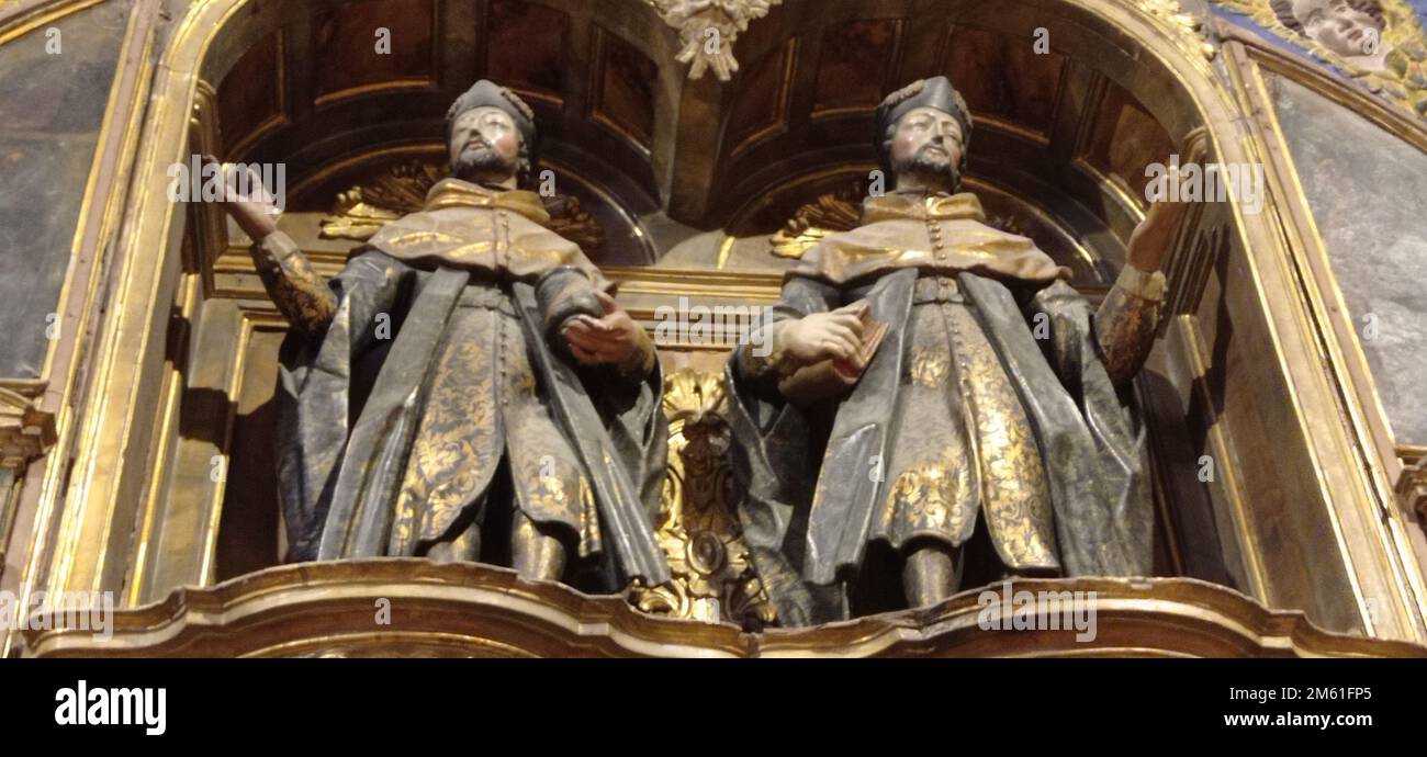 La iglesia de San Julián y Santa Basilisa es una iglesia de origen ...