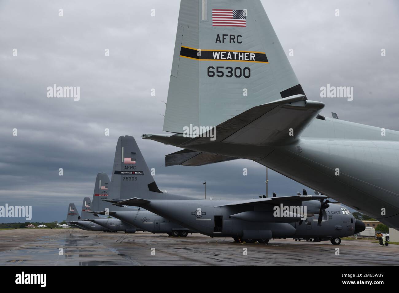 Il 53rd Weather Reconnaissance Squadron è tornato alle sue radici con ...