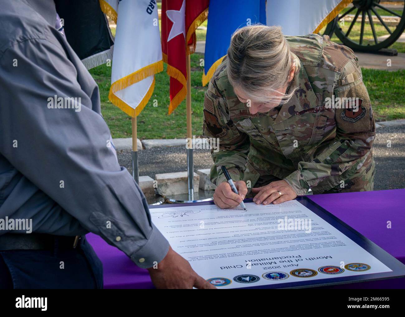 STATI UNITI Air Force Brig. Il generale Caroline M. Miller, comandante ...