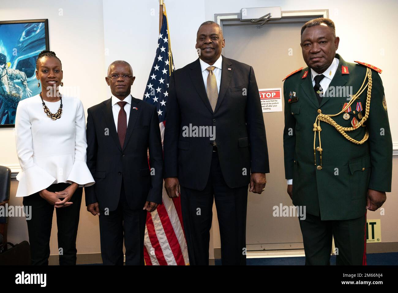 Il Segretario della Difesa Lloyd J. Austin III incontra il Vice ...