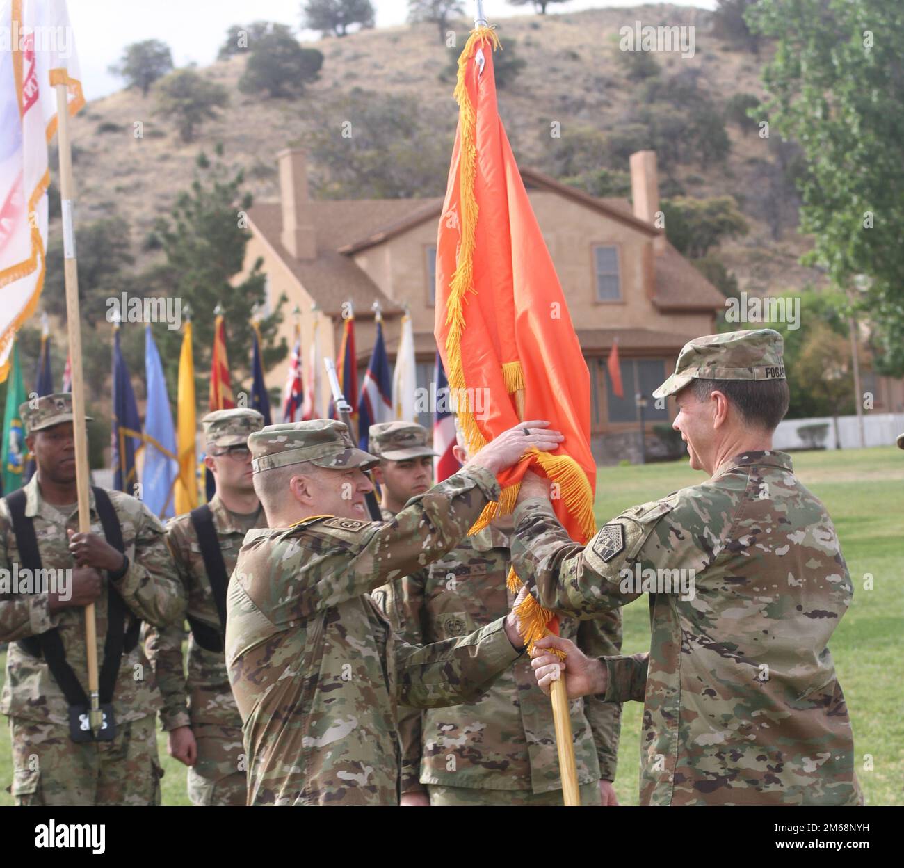 STATI UNITI Stephen G. Fogarty passa i colori di comando NETCOM al ...