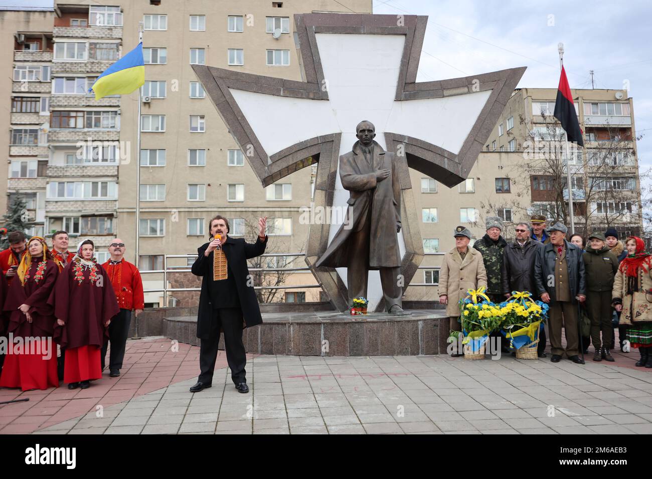 IVANO-FRANKIVSK, UCRAINA - 1 GENNAIO 2023 - artista popolare dell ...