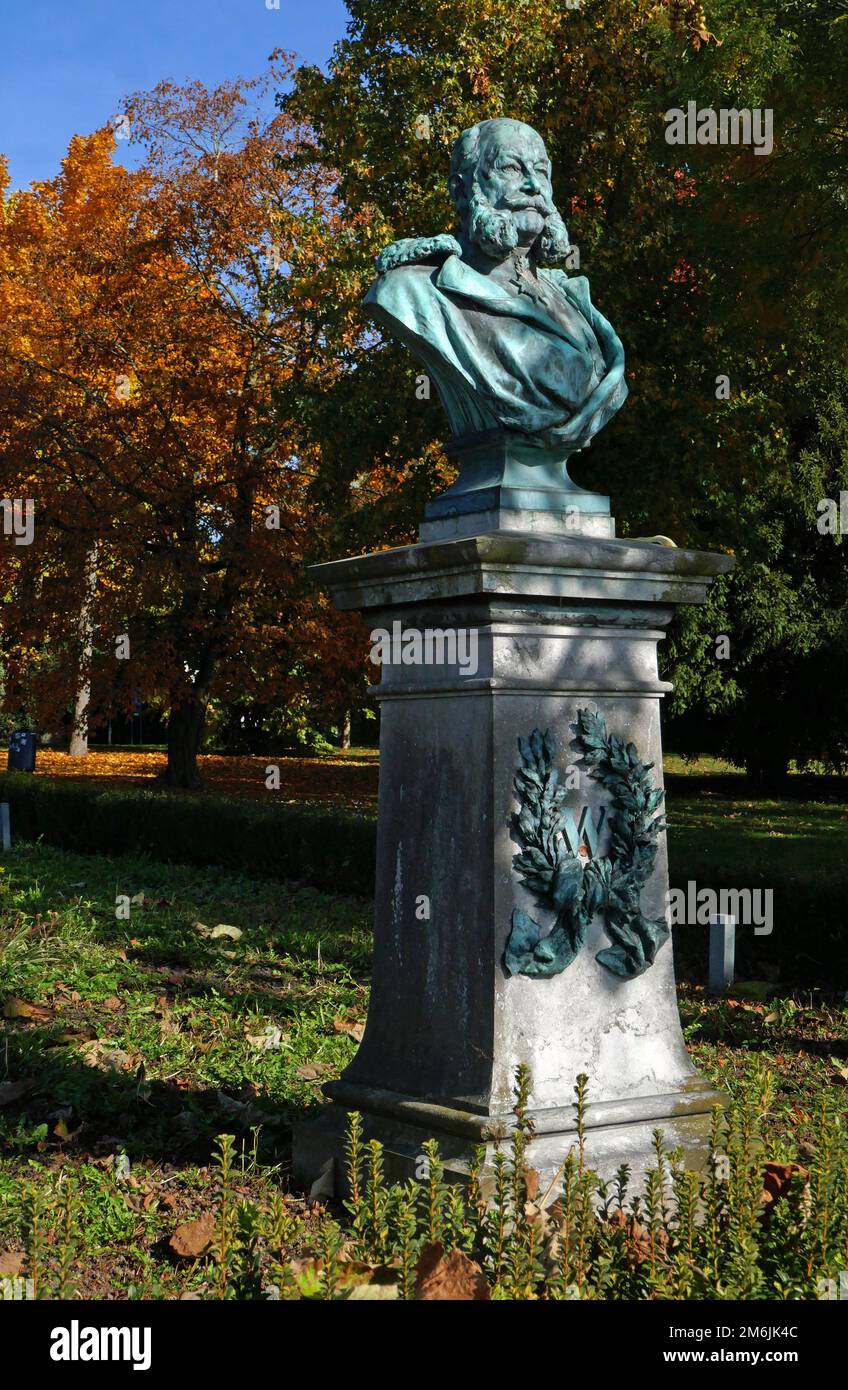 Monumento al kaiser guglielmo i immagini e fotografie stock ad alta risoluzione - Alamy