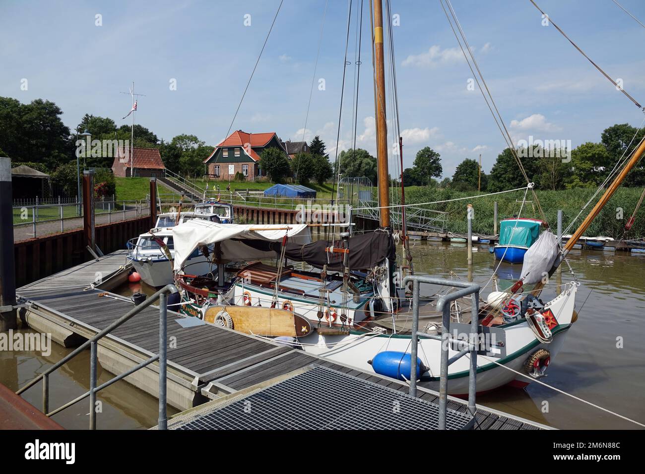 Neuhaus oste immagini e fotografie stock ad alta risoluzione - Alamy