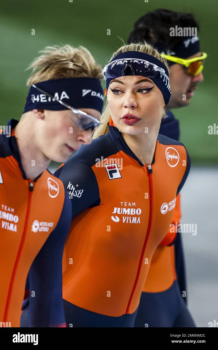 HAMAR - Merijn Scheperkamp, Jutta Leerdam e Kai Verbij (lr) durante una ...