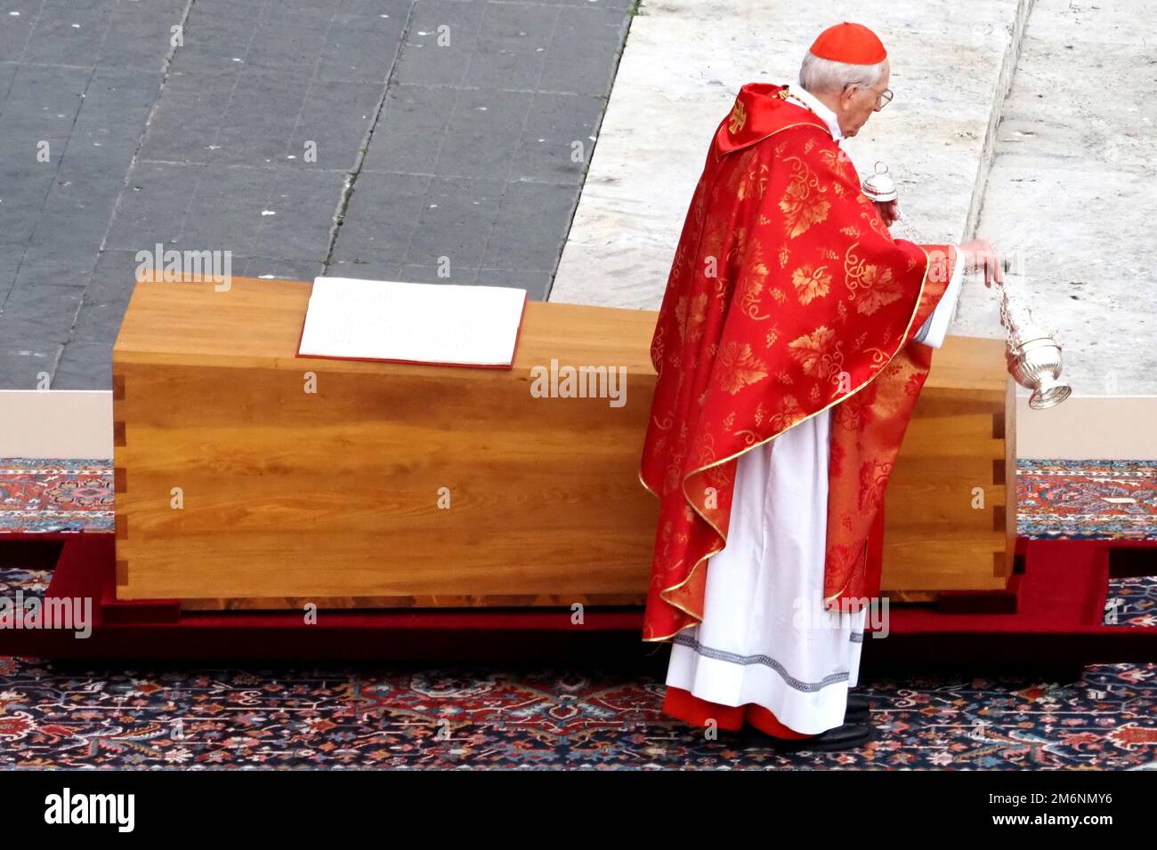 Funerali di Giuseppe Aloisio Ratzinger 'Papa Benedetto XVI' tenutisi a ...