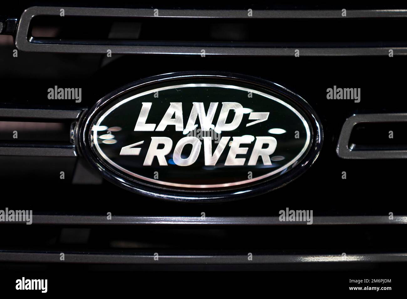Logo land rover immagini e fotografie stock ad alta risoluzione - Alamy