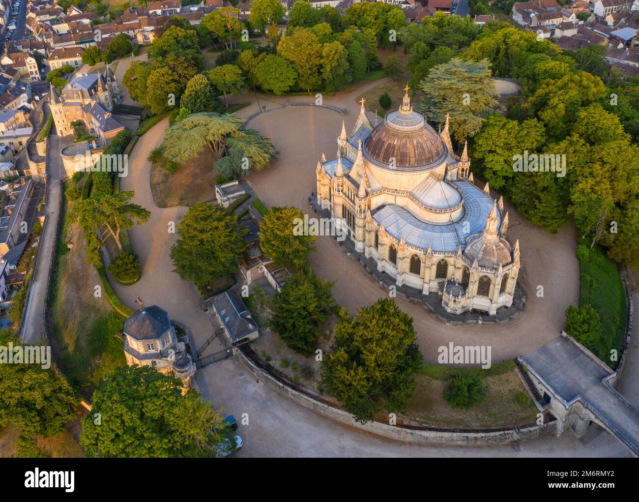 Vista aerea Chapelle royale de Dreux, anche Chapelle Royale Saint-Louis ...
