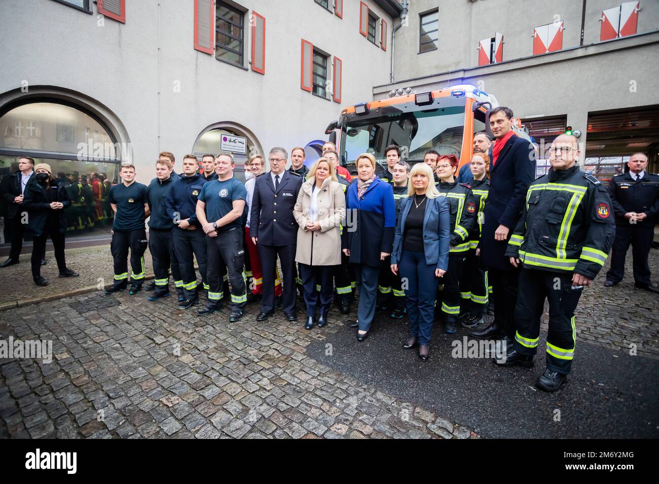 Berlino, Germania. 06th Jan, 2023. Karsten Homringhausen (prima fila ...
