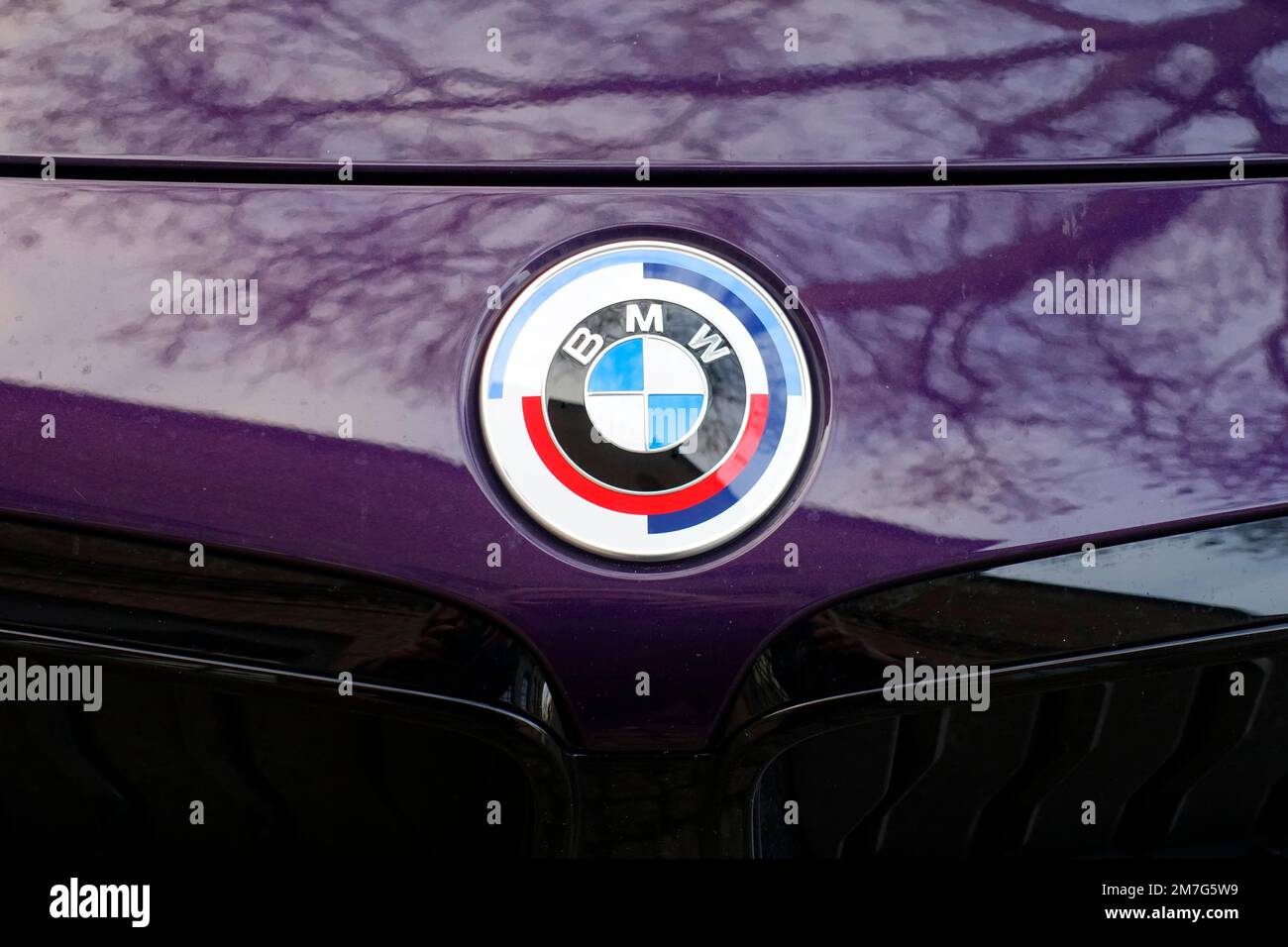 Bmw mini logo immagini e fotografie stock ad alta risoluzione - Alamy