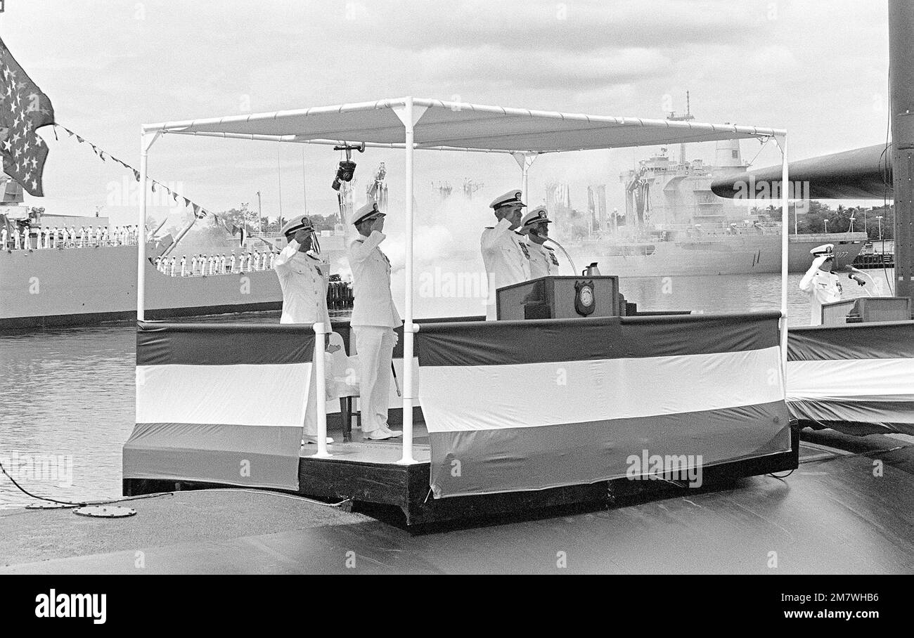 Flotta navale di pearl harbor Foto e Immagini Stock in Bianco e Nero ...