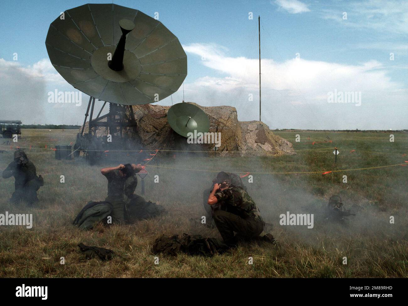 Gli airmen del 32nd Combat Communications Squadron, 3rd Combat ...