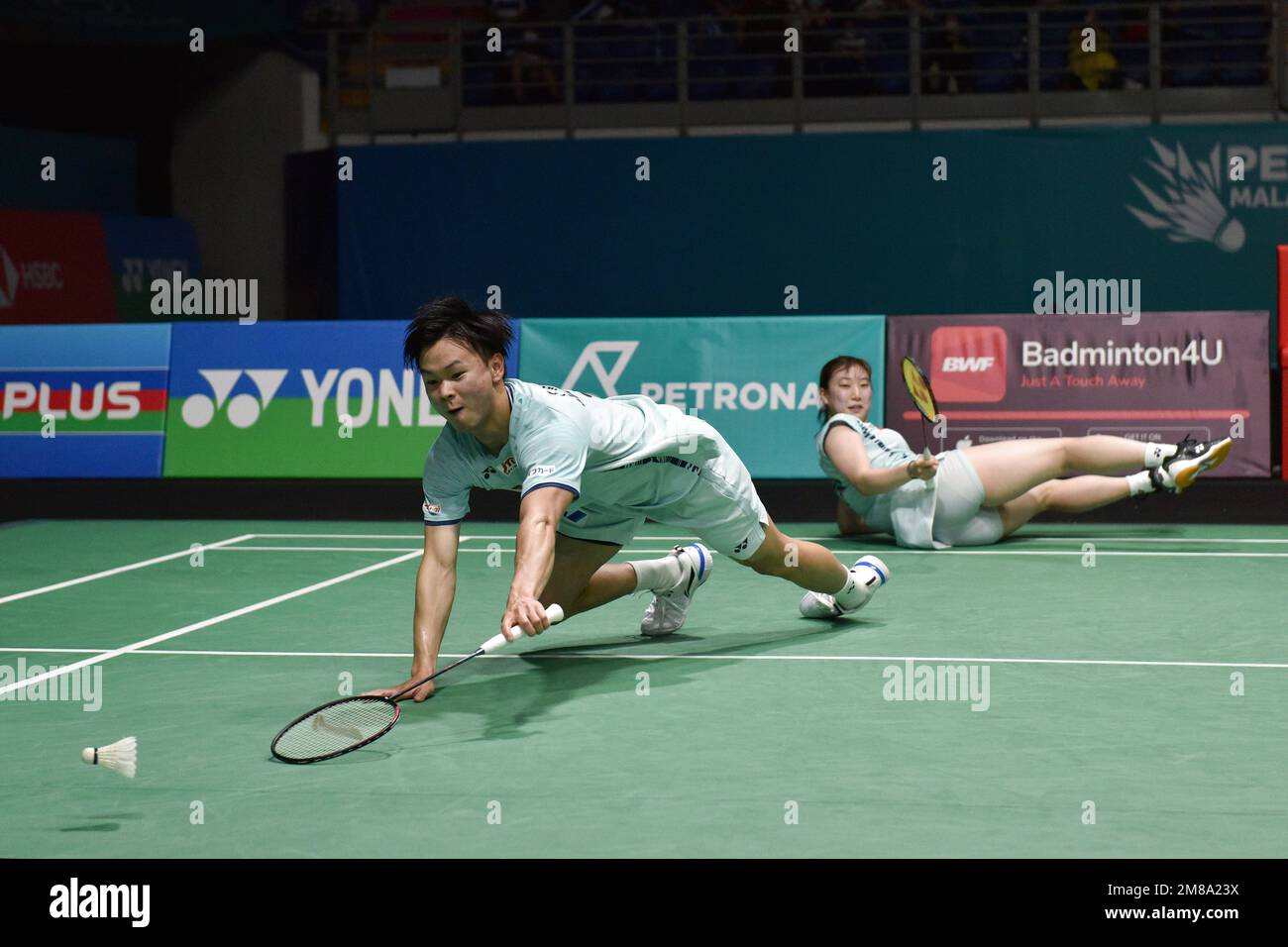 Kuala Lumpur, Malesia. 13th Jan, 2023. Il giapponese Watanabe Yuta (L ...