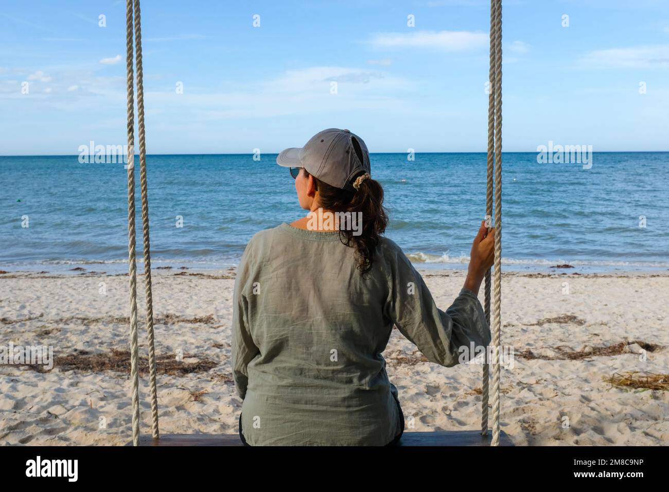 Donna vacanze immagini e fotografie stock ad alta risoluzione - Alamy