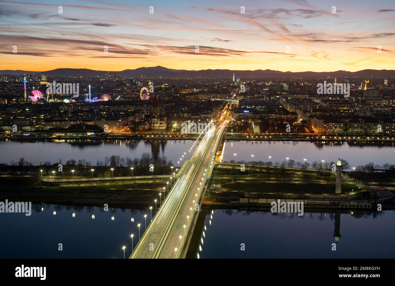 Vienna ponte sul danubio immagini e fotografie stock ad alta ...