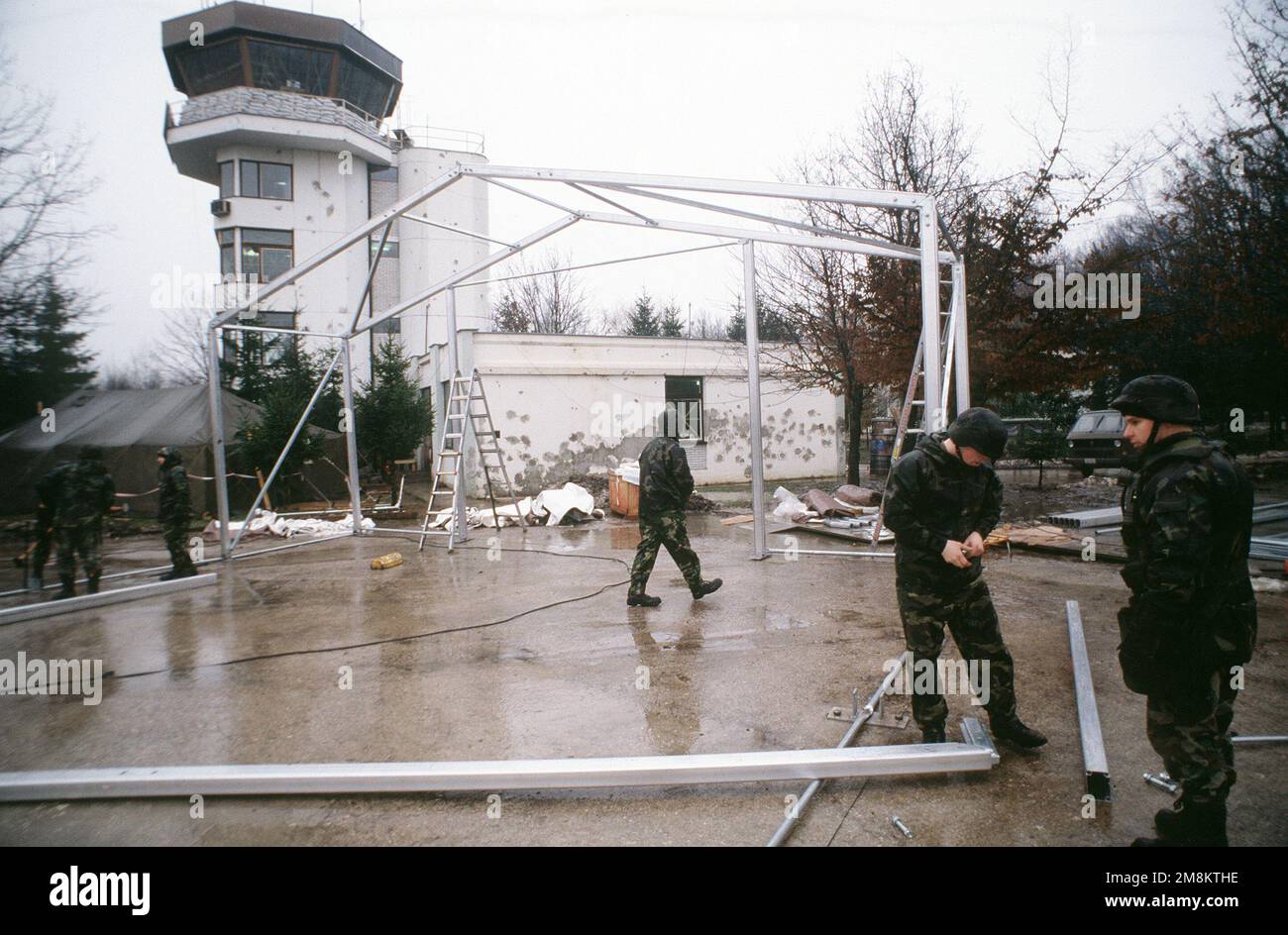 I membri del 823rd Red Horse Squadron, Hurlburt Field, Florida, e i ...