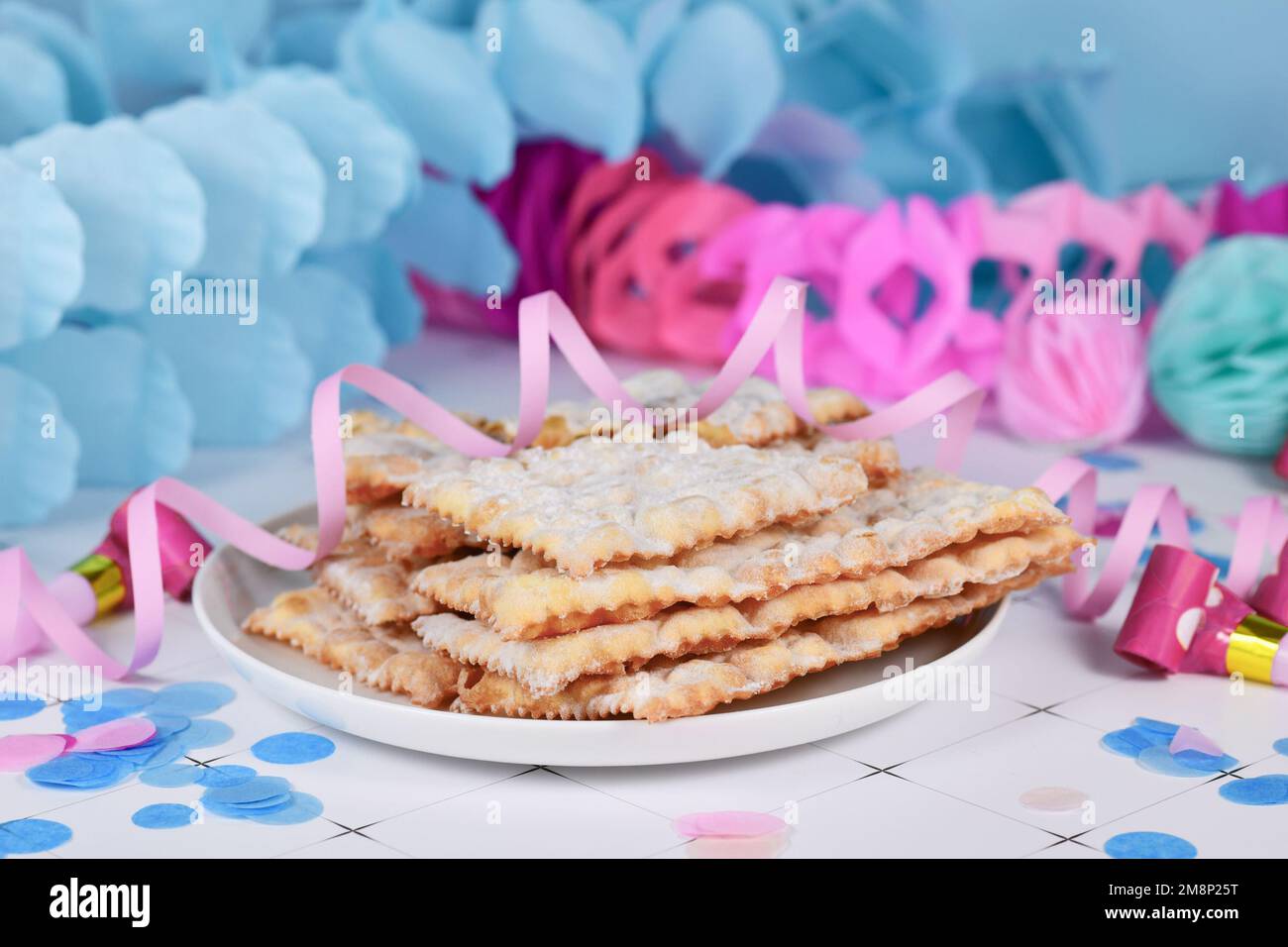 Galani veneziani immagini e fotografie stock ad alta risoluzione - Alamy