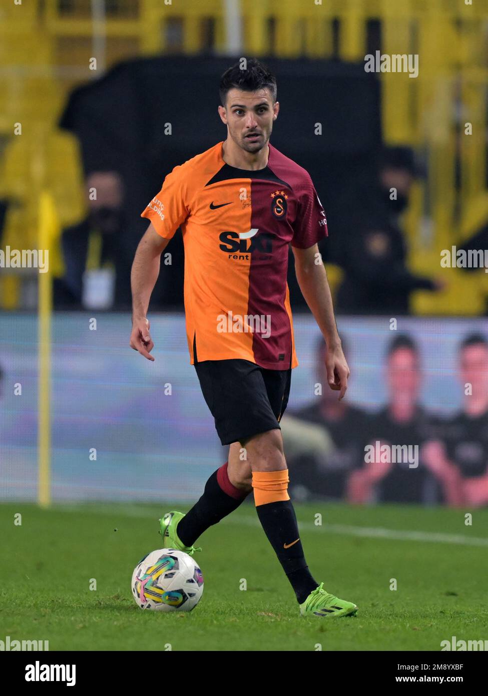 ISTANBUL - Leo Dubois di Galatasaray COME durante la partita turca Super Lig tra Fenerbahce AS e ...