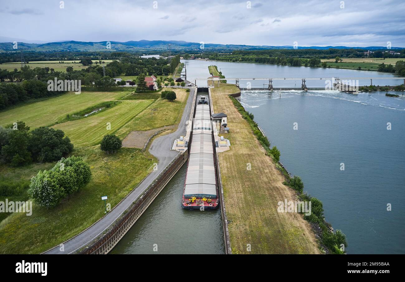 Affluente del fiume rodano immagini e fotografie stock ad alta ...