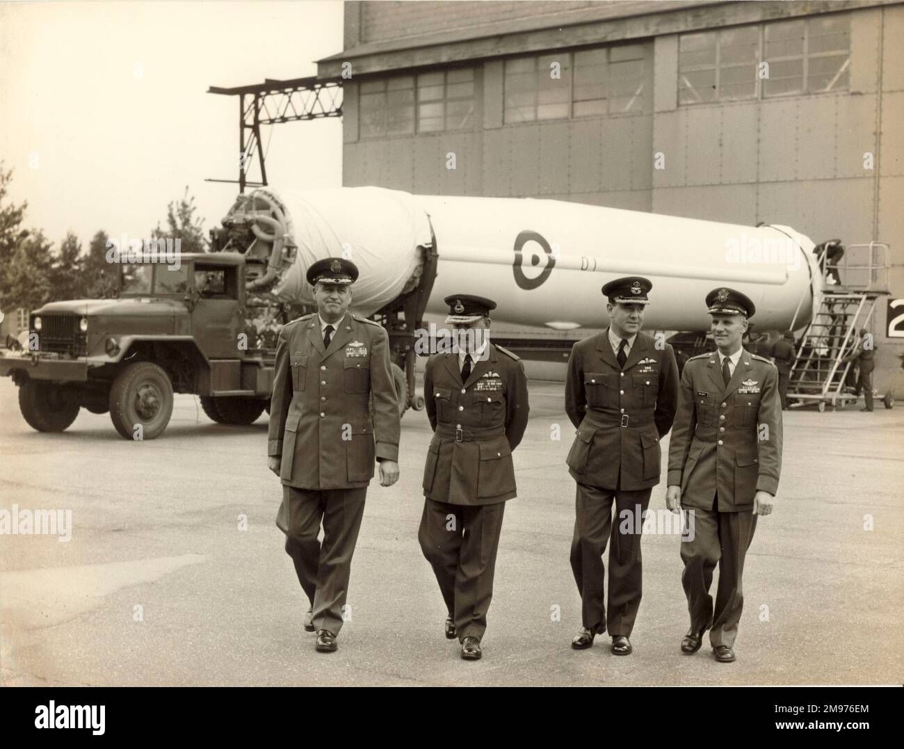 Il primo missile Thor per la RAF a Feltwell, Norfolk, il 19 settembre ...