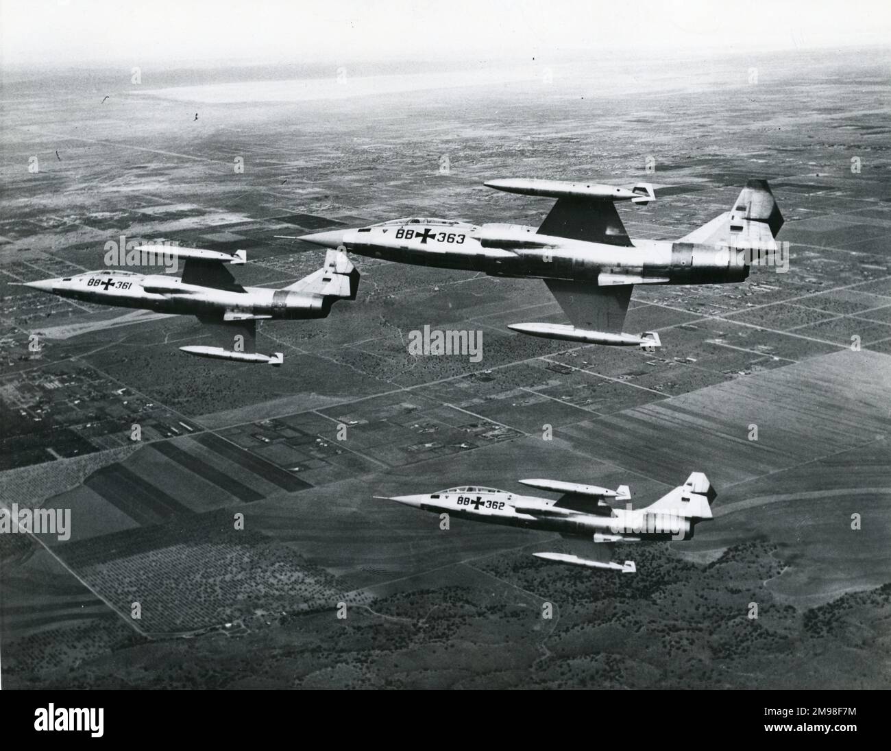 Luftwaffe transport immagini e fotografie stock ad alta risoluzione - Alamy