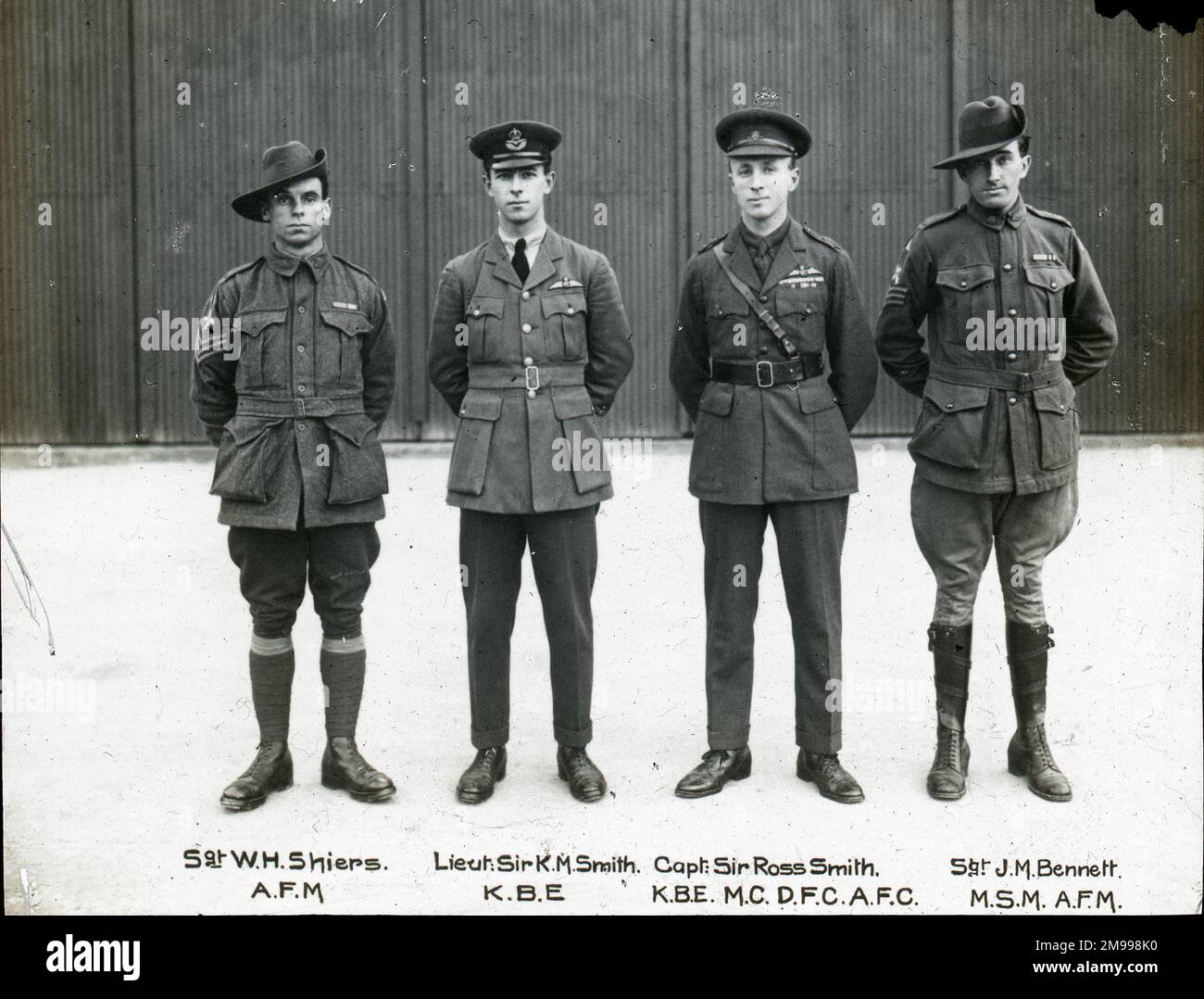 Capitano ross smith immagini e fotografie stock ad alta risoluzione - Alamy